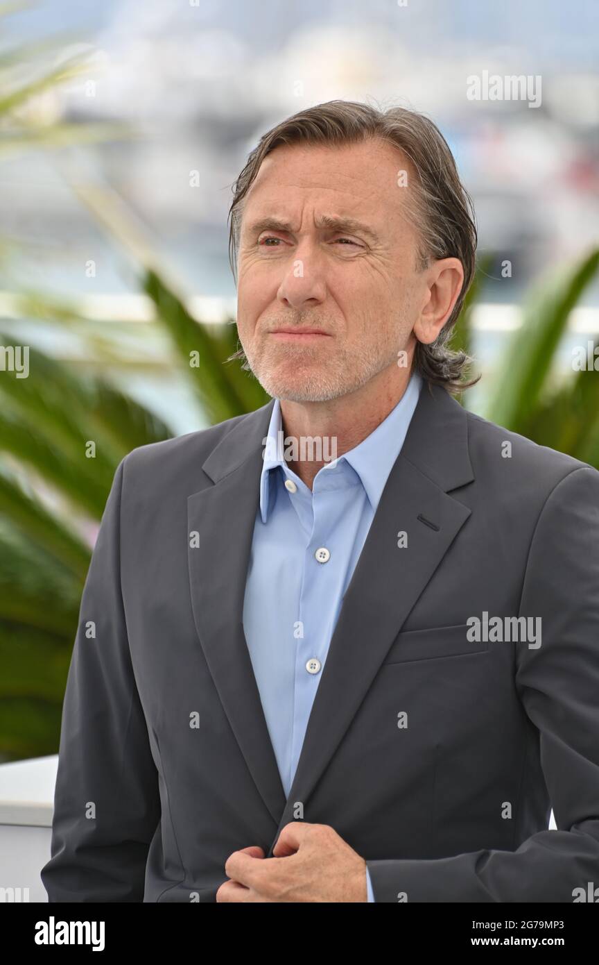 Bergman island 2021 tim roth hi-res stock photography and images - Alamy