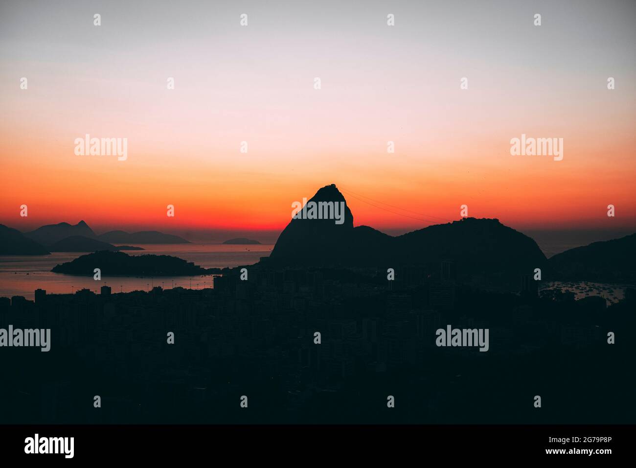 Rio skyline sunrise hi-res stock photography and images - Alamy