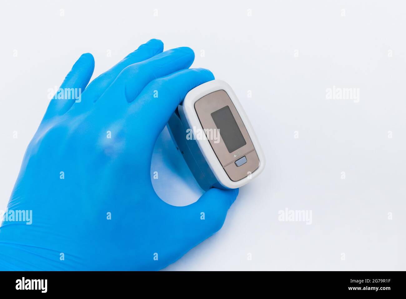 Pulse oximeter hi-res stock photography and images - Alamy