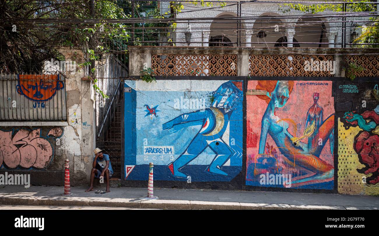 Graffiti street art murals line the streets and back alleys of Rio de ...