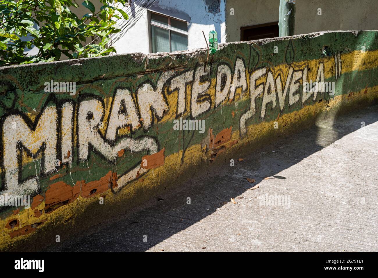Graffiti in Rio de Janeiro Stock Photo - Alamy