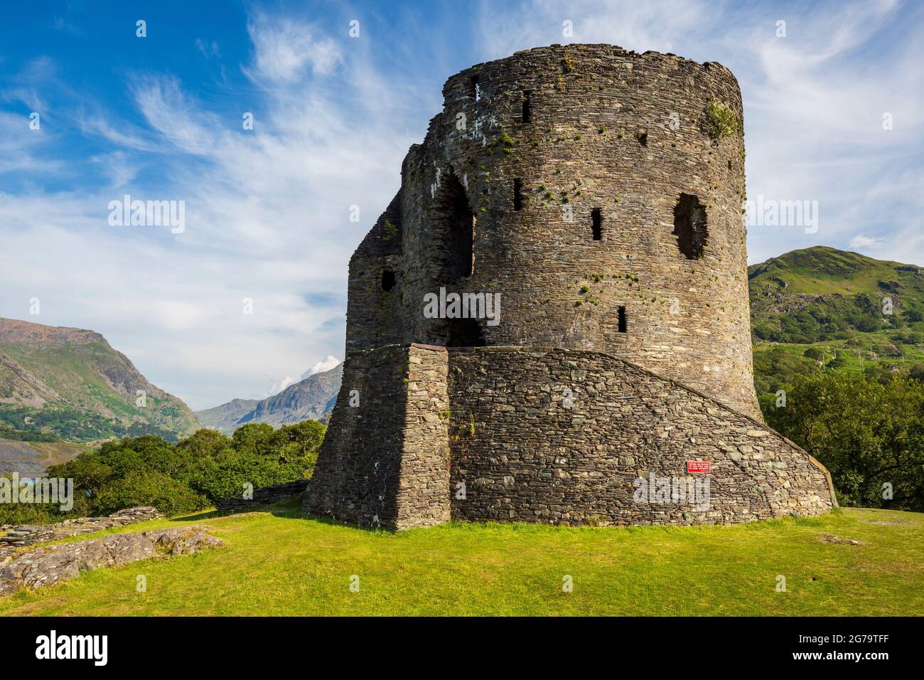 Castell dolbadarn hi-res stock photography and images - Alamy