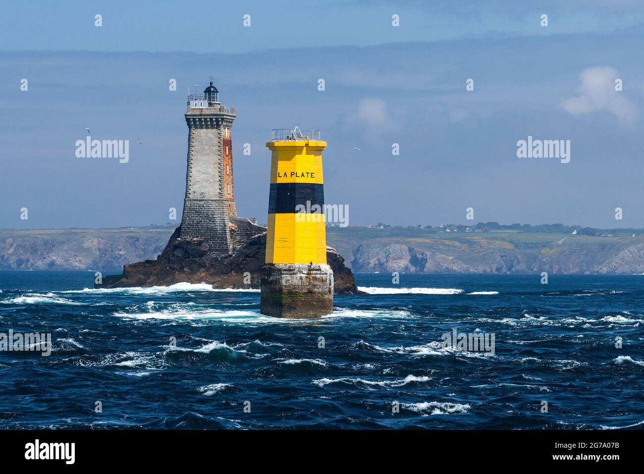 Lighthouse pointe du raz hi-res stock photography and images - Alamy