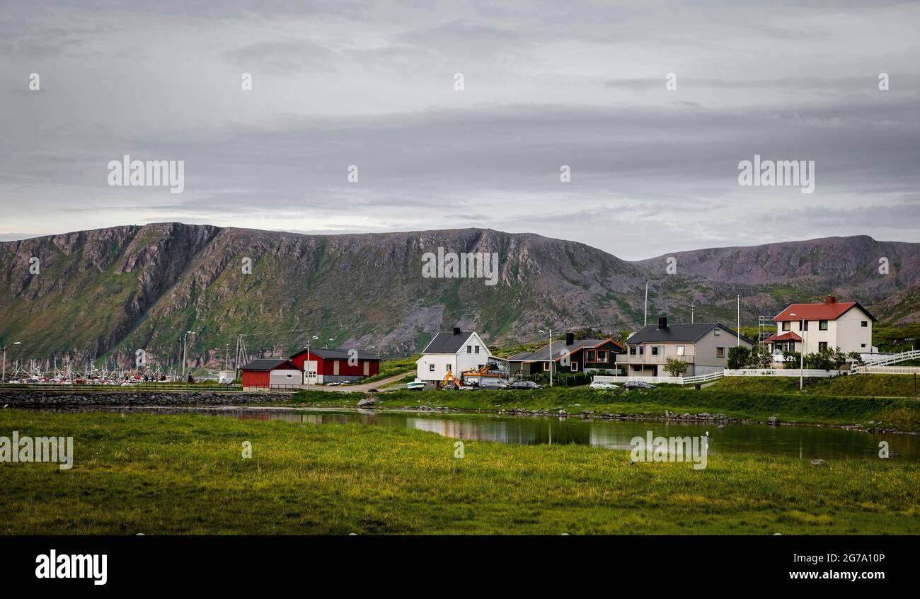 Fishing village Skarsvag in Norway, houses, Skarsvag, landscape ...
