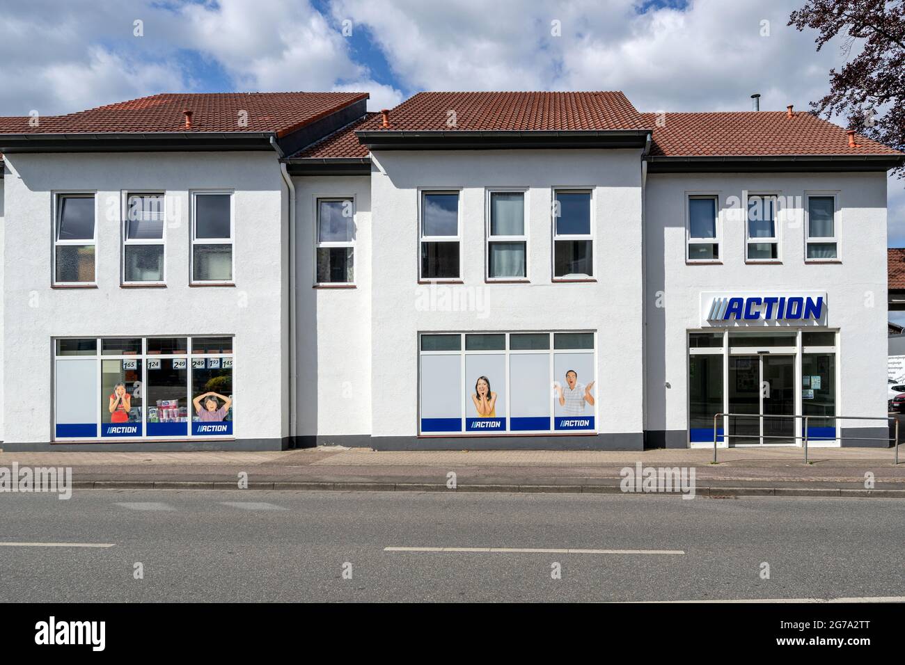 Action commercial hi-res stock photography and images - Alamy