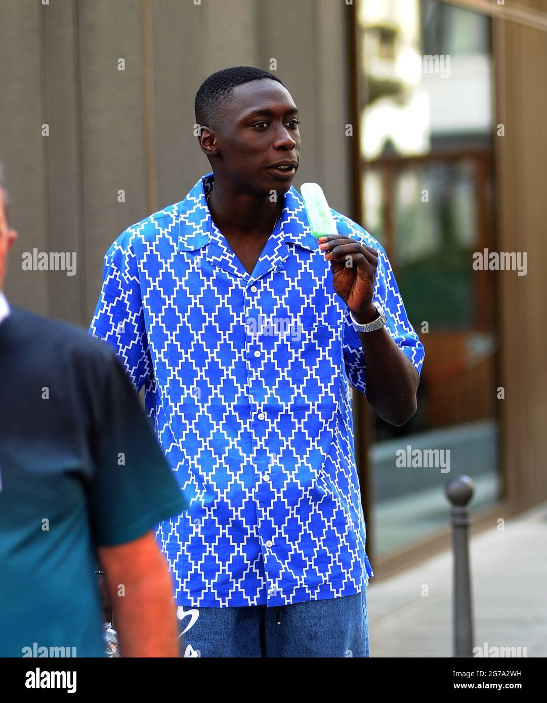 Milan, Khaby Lame has lunch in the center with friends Khaby Lame, born ...