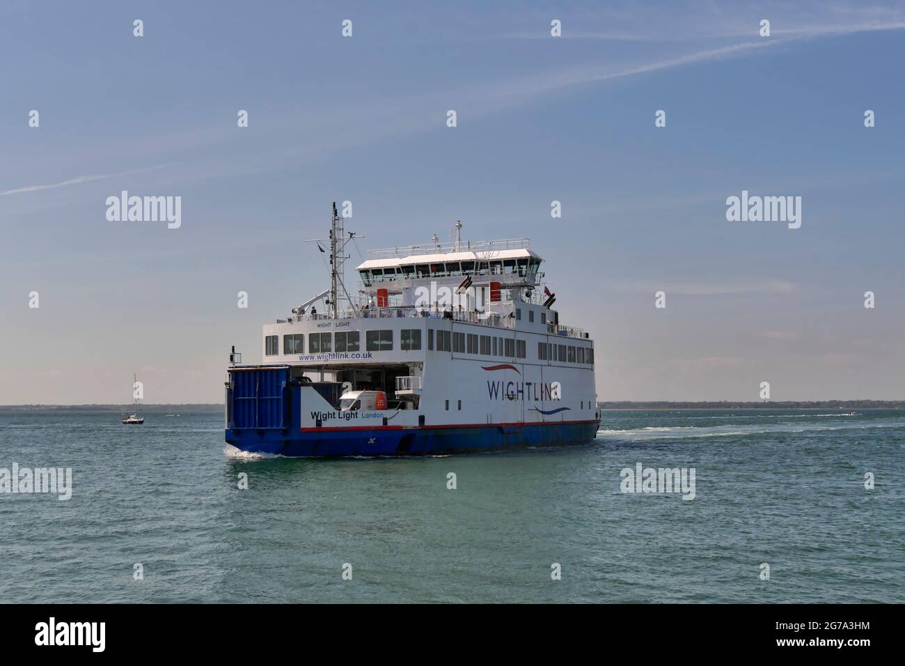 Double ended ferries hi-res stock photography and images - Alamy