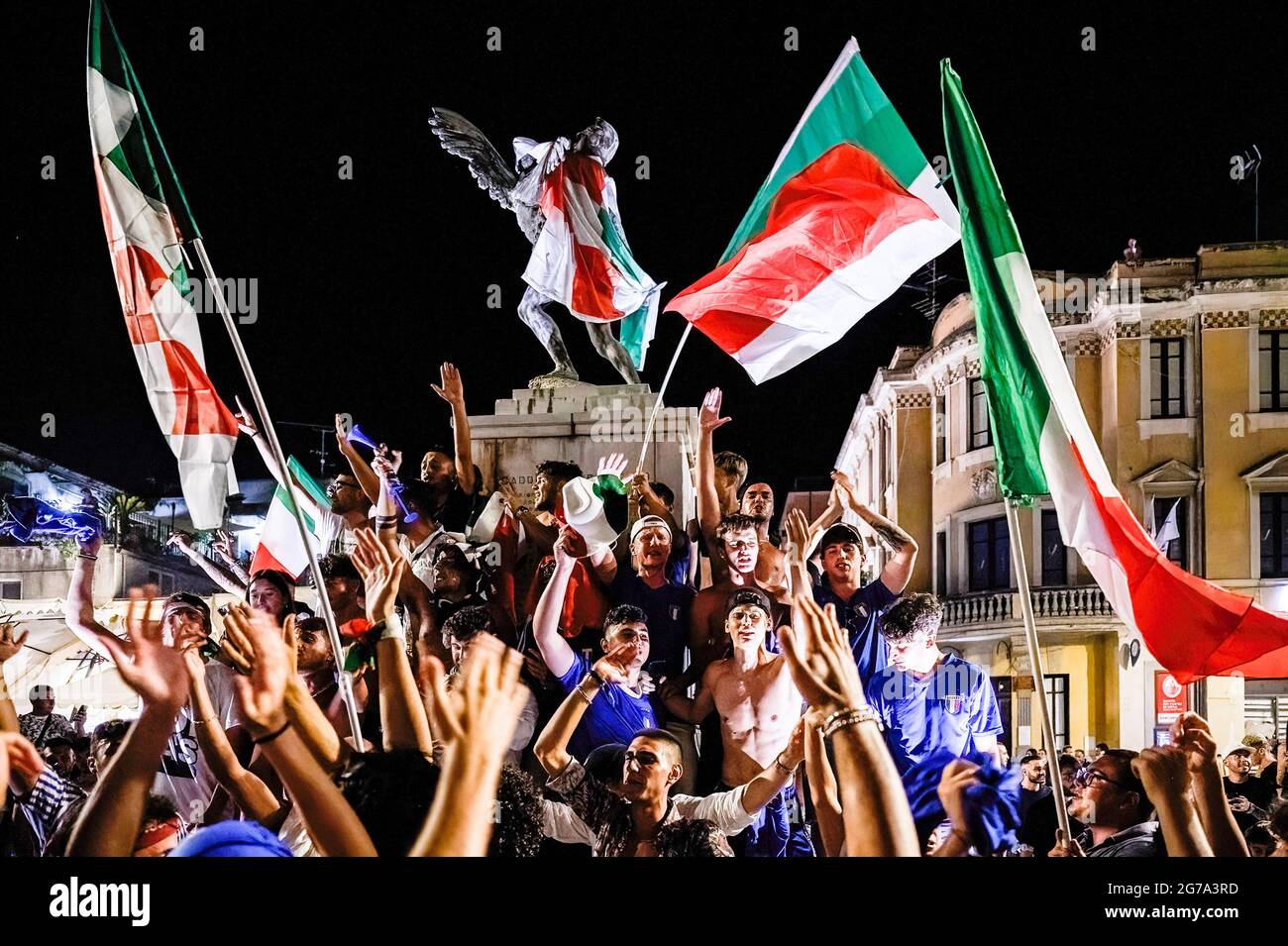 Tropea, Italy. 11th July, 2021. Jubilant Italian fans celebrate victory ...