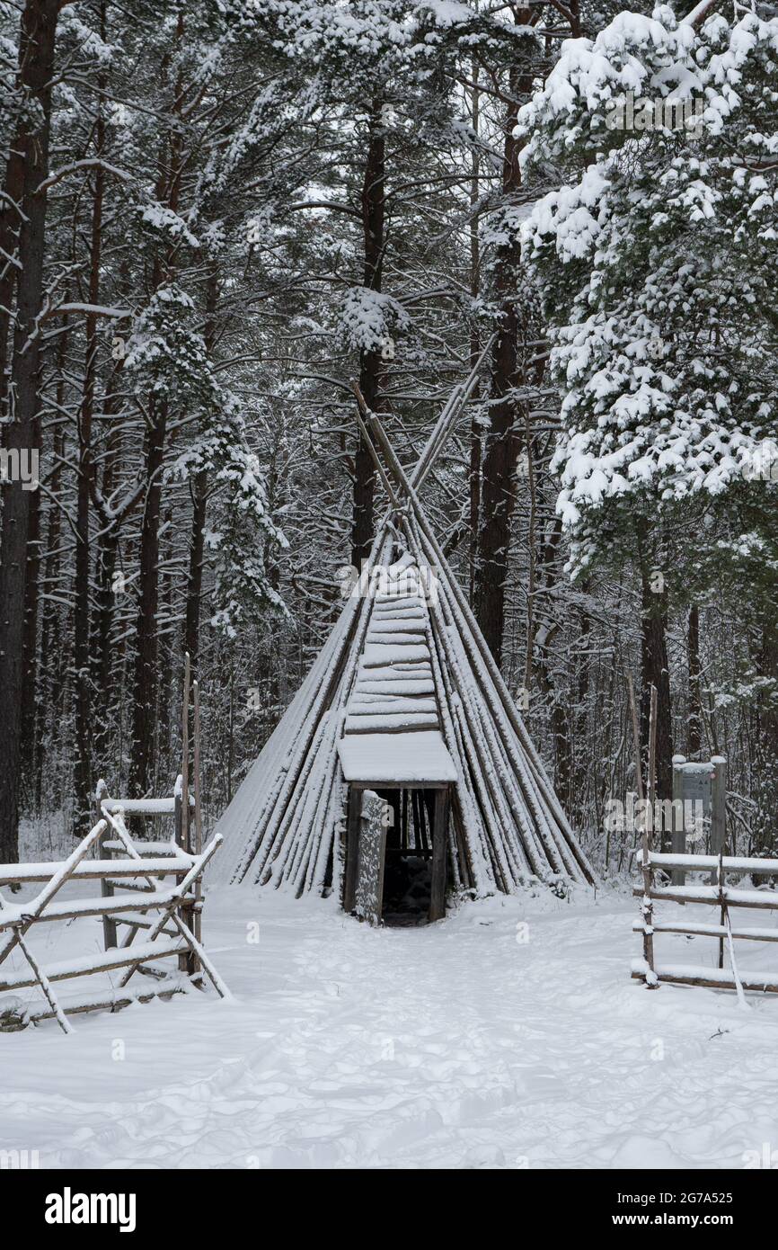 Winter hut hi-res stock photography and images - Alamy