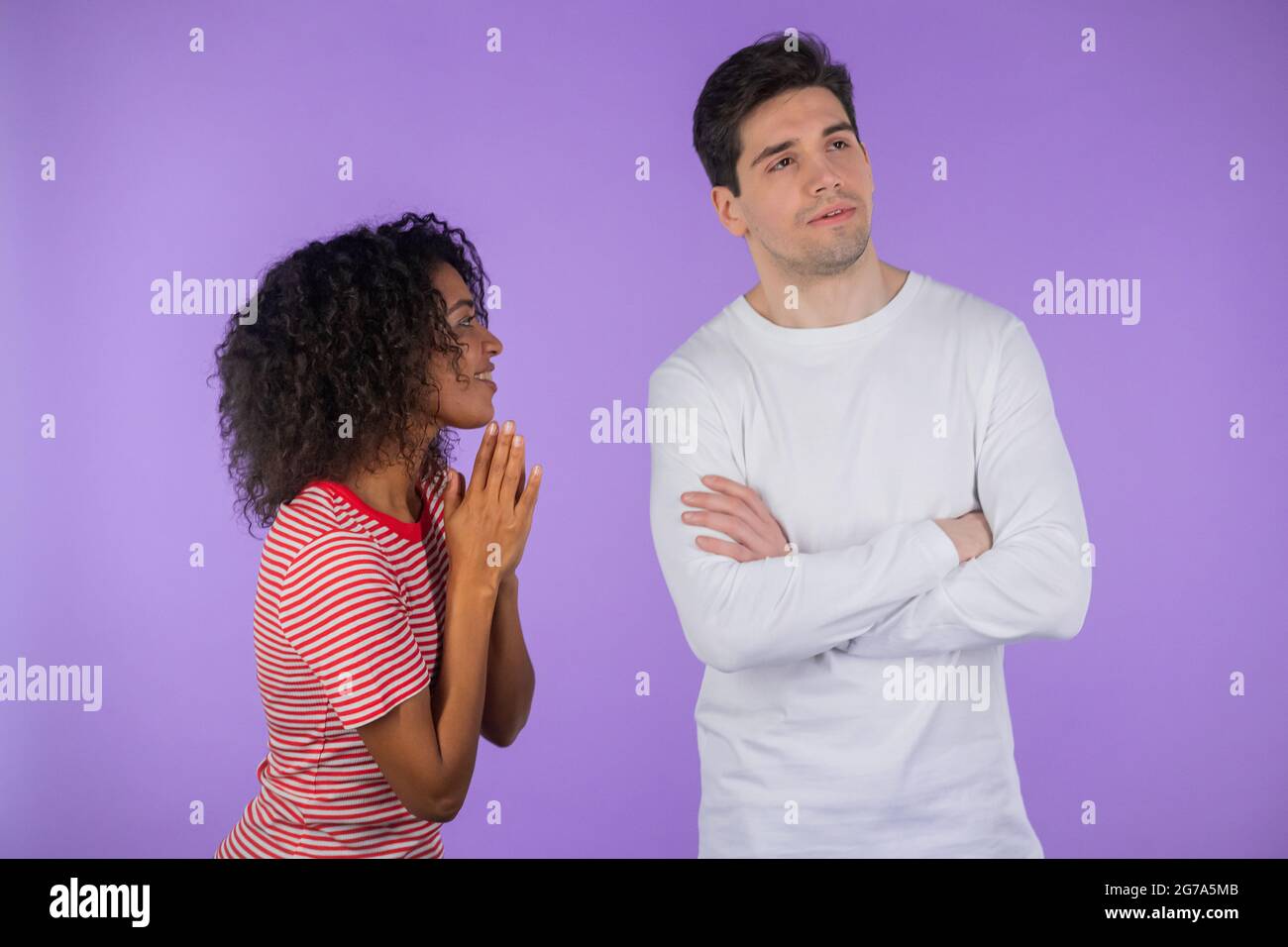 Man begging forgiveness woman hi-res stock photography and images - Alamy