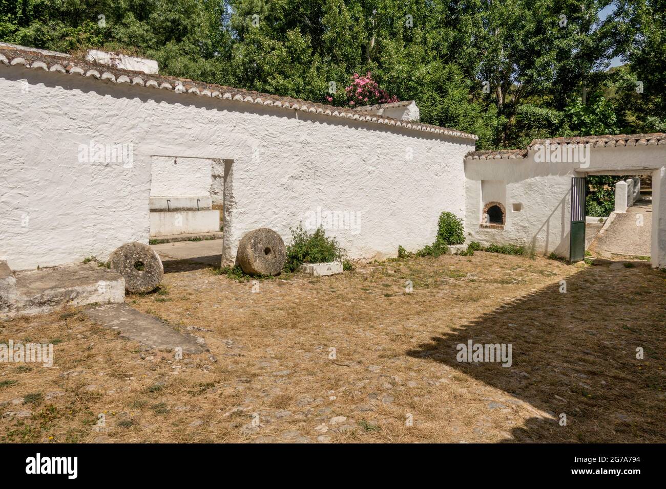 The 18th century farmhouse interior hi-res stock photography and images ...