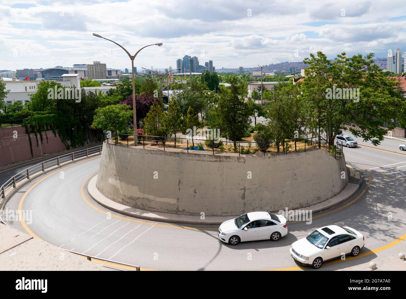 Rotary intersection hi-res stock photography and images - Alamy