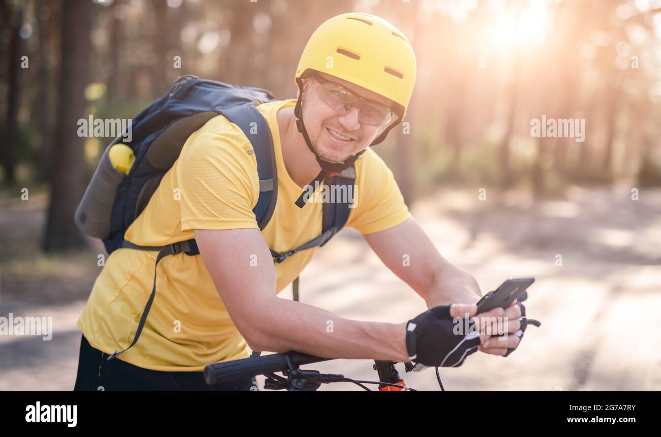 Man with gps helmet hi-res stock photography and images - Alamy