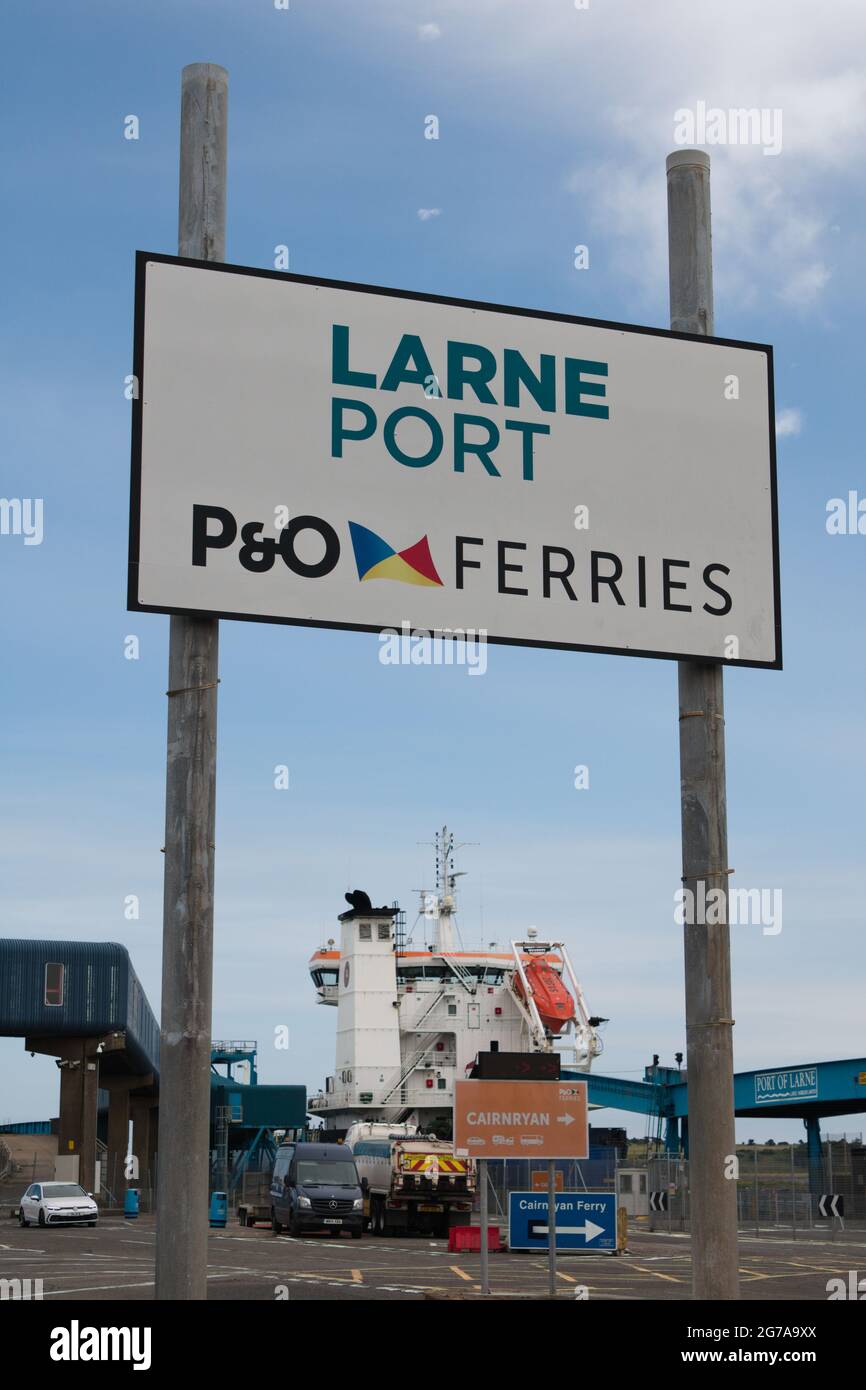 Belfast port sign hi-res stock photography and images - Alamy