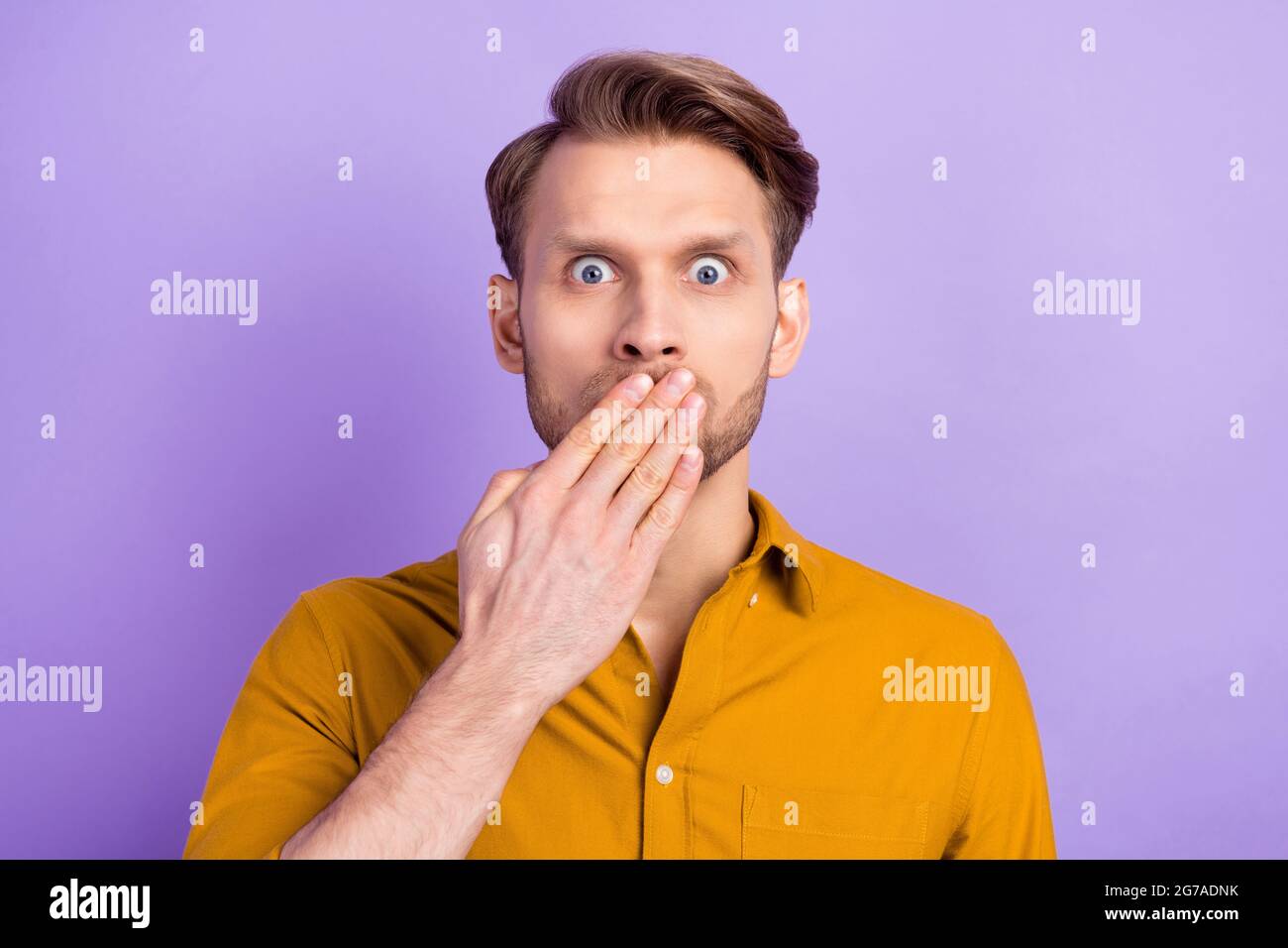 Embarrassed businessman hi-res stock photography and images - Alamy