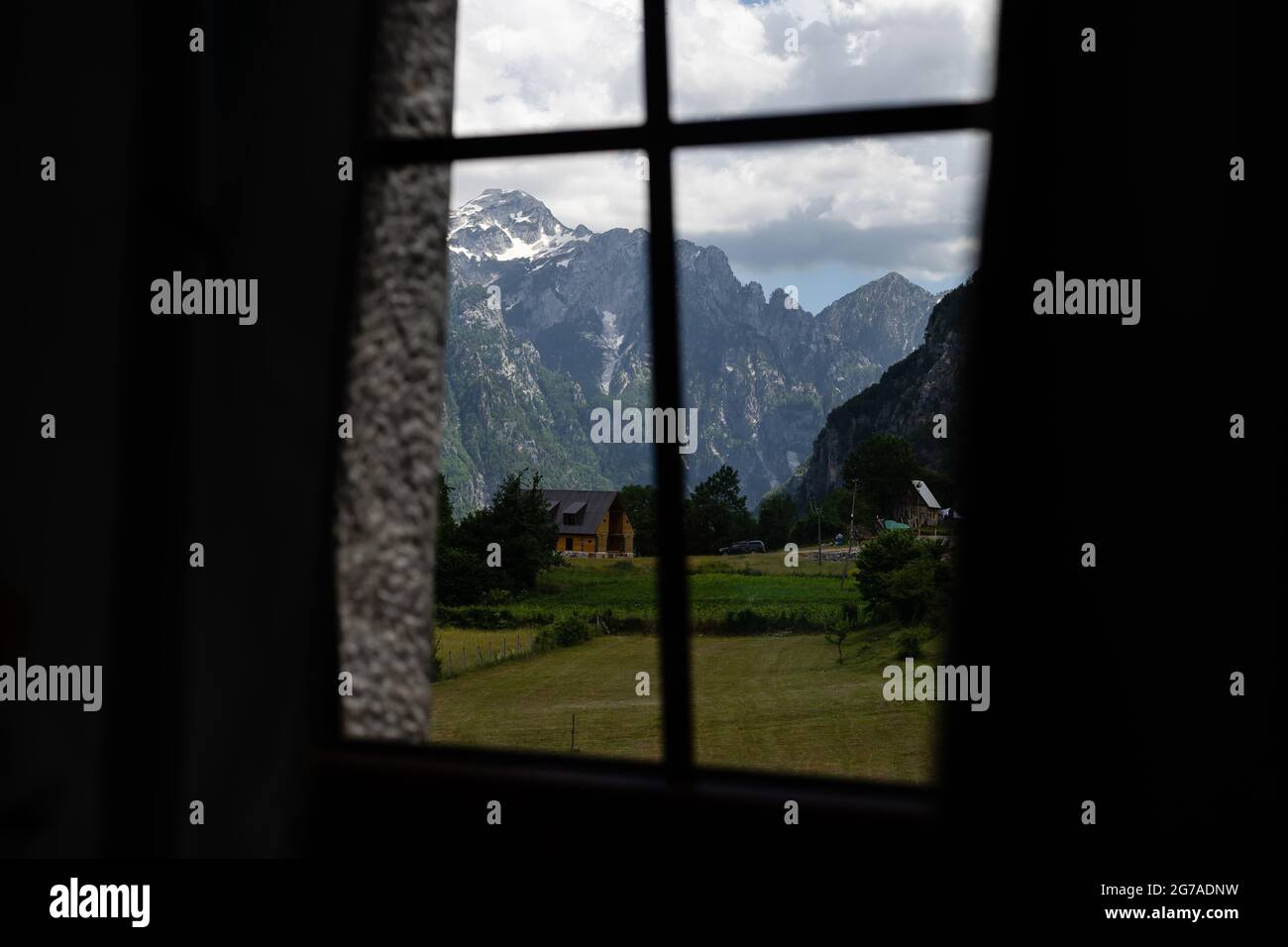 Flowers and mountains in albania hi-res stock photography and images ...
