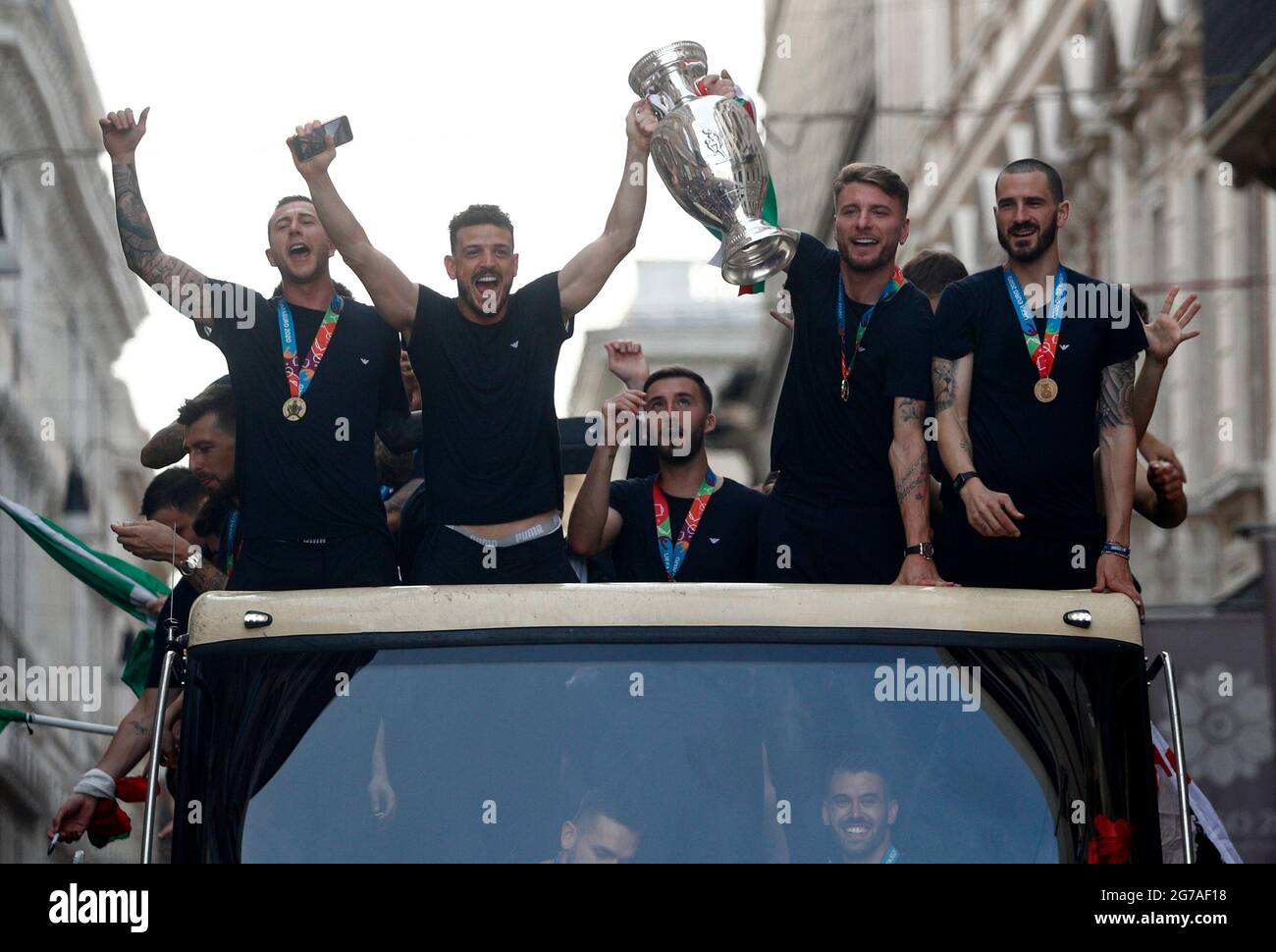 Football soccer bus hi-res stock photography and images - Alamy