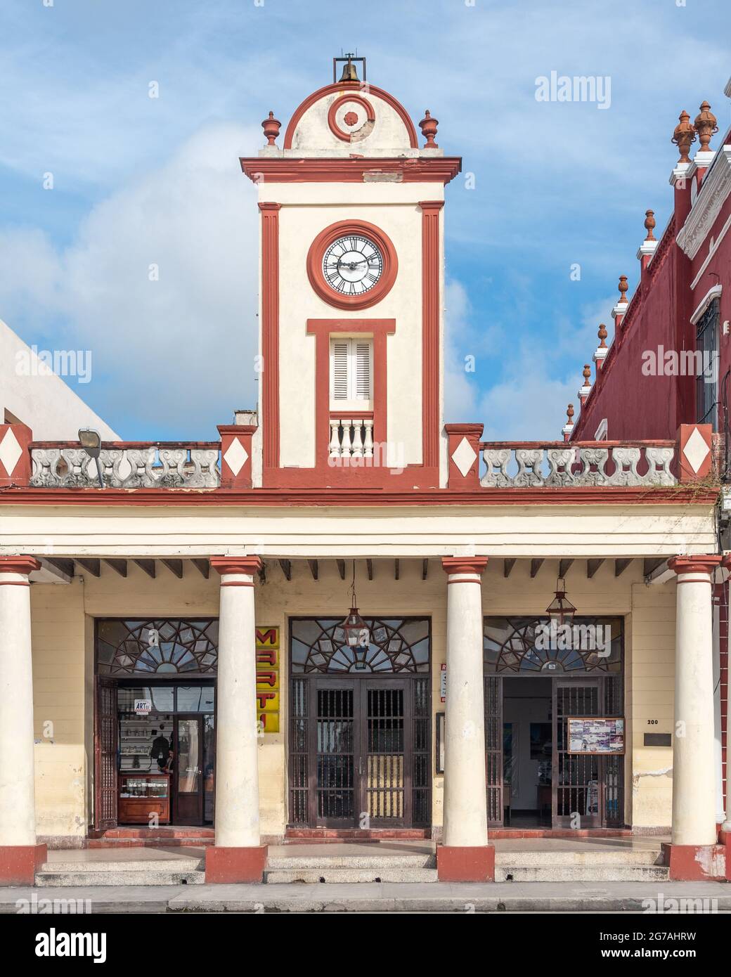 2016 clock hi-res stock photography and images - Alamy