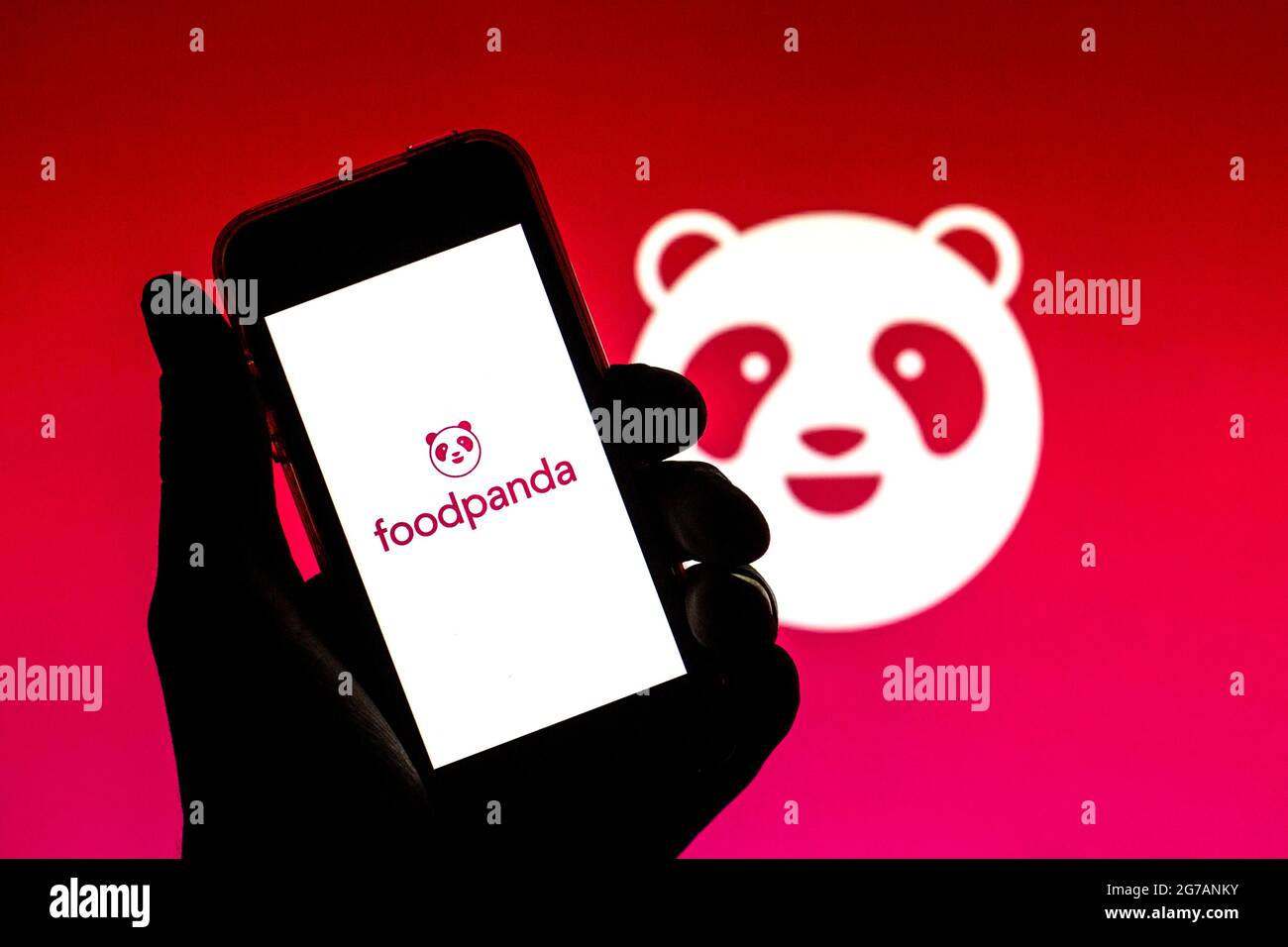 Foodpanda logo hi-res stock photography and images - Alamy