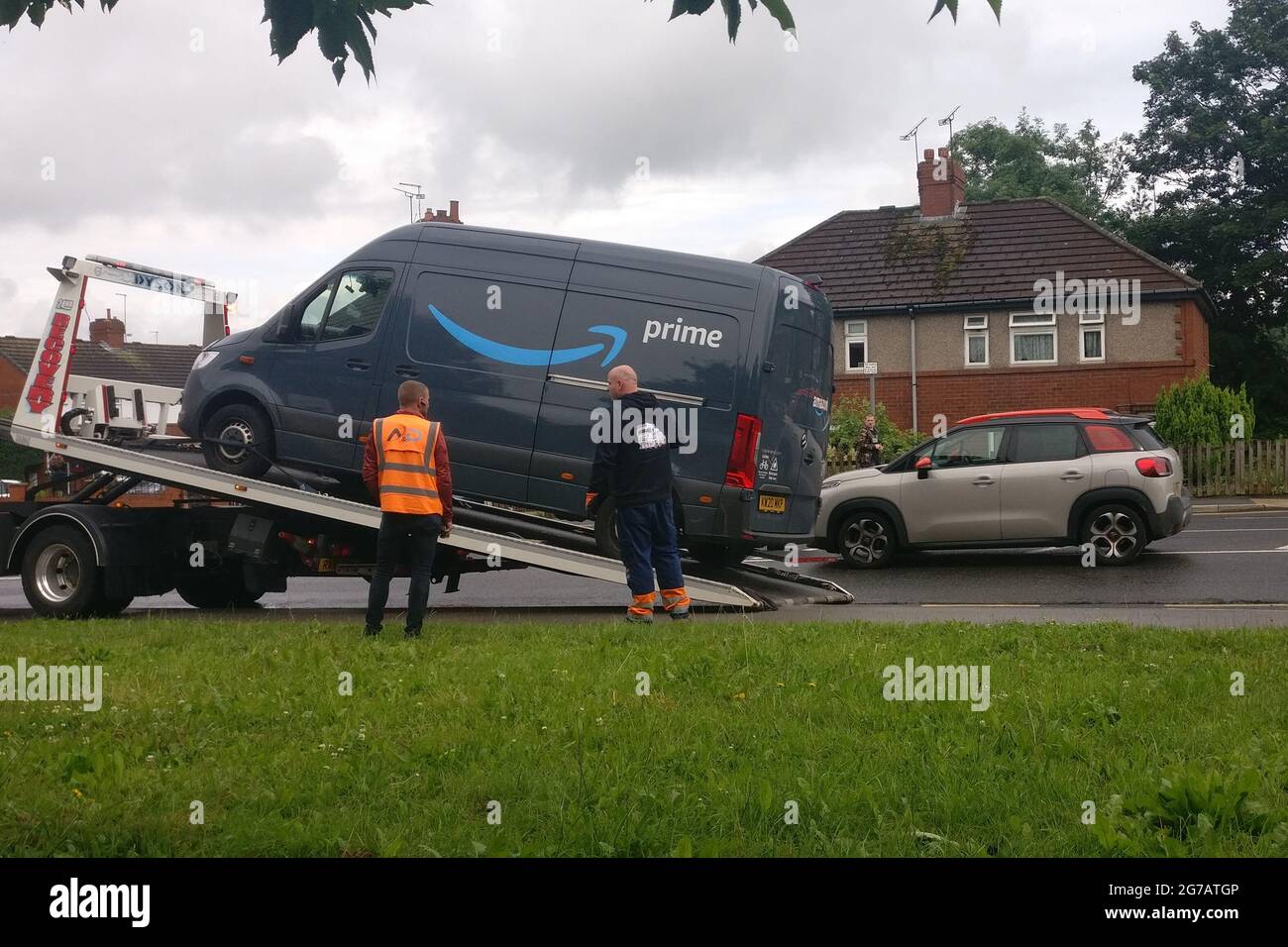 Amazon Prime Van Breakdown Stock Photo - Alamy