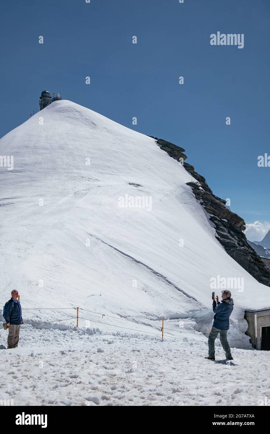 Tourists in the Snow - Jungfraujoch Sphinx Observatory - Jungfrau ...