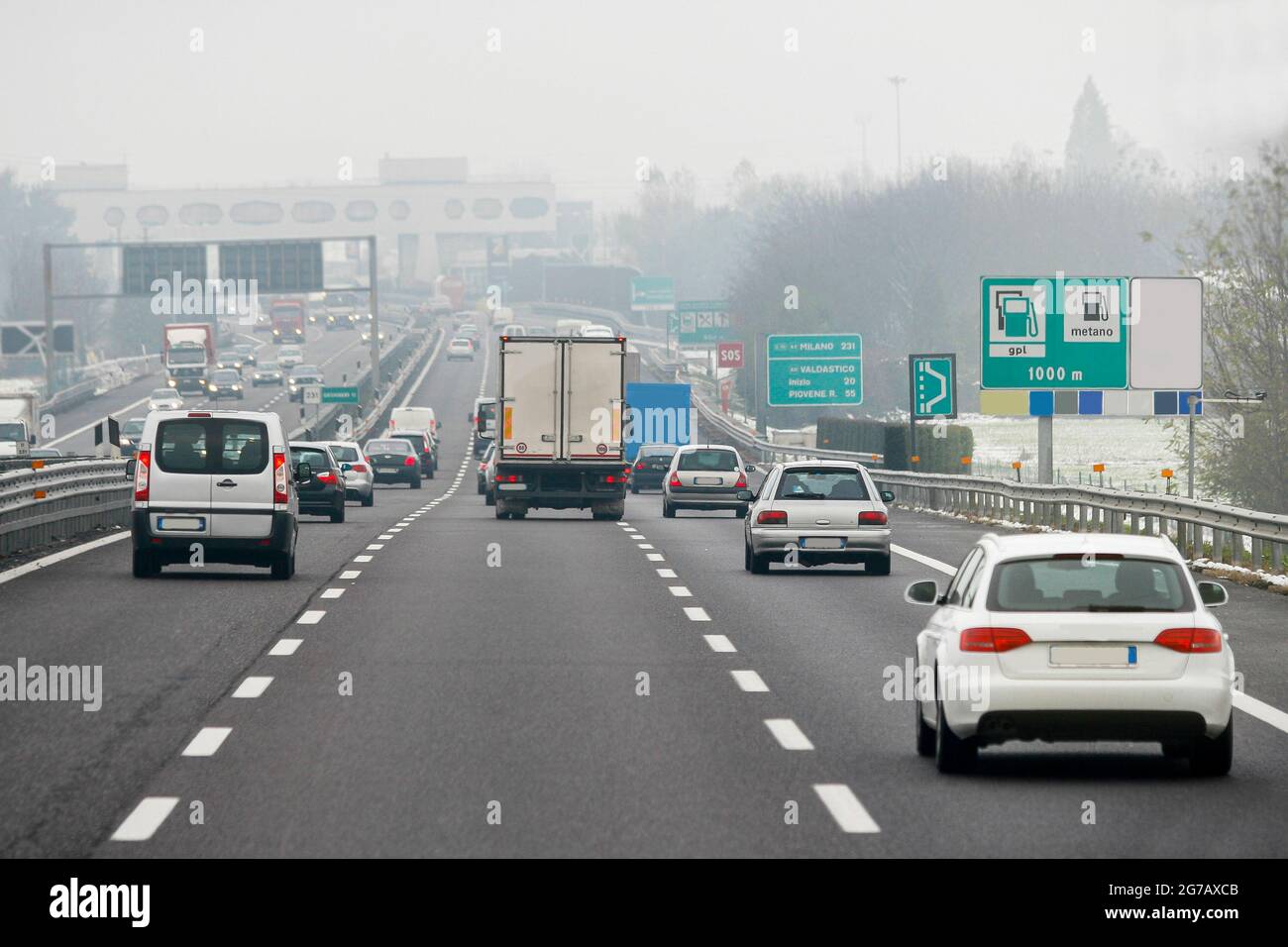 Italian road junction signs hi-res stock photography and images - Alamy