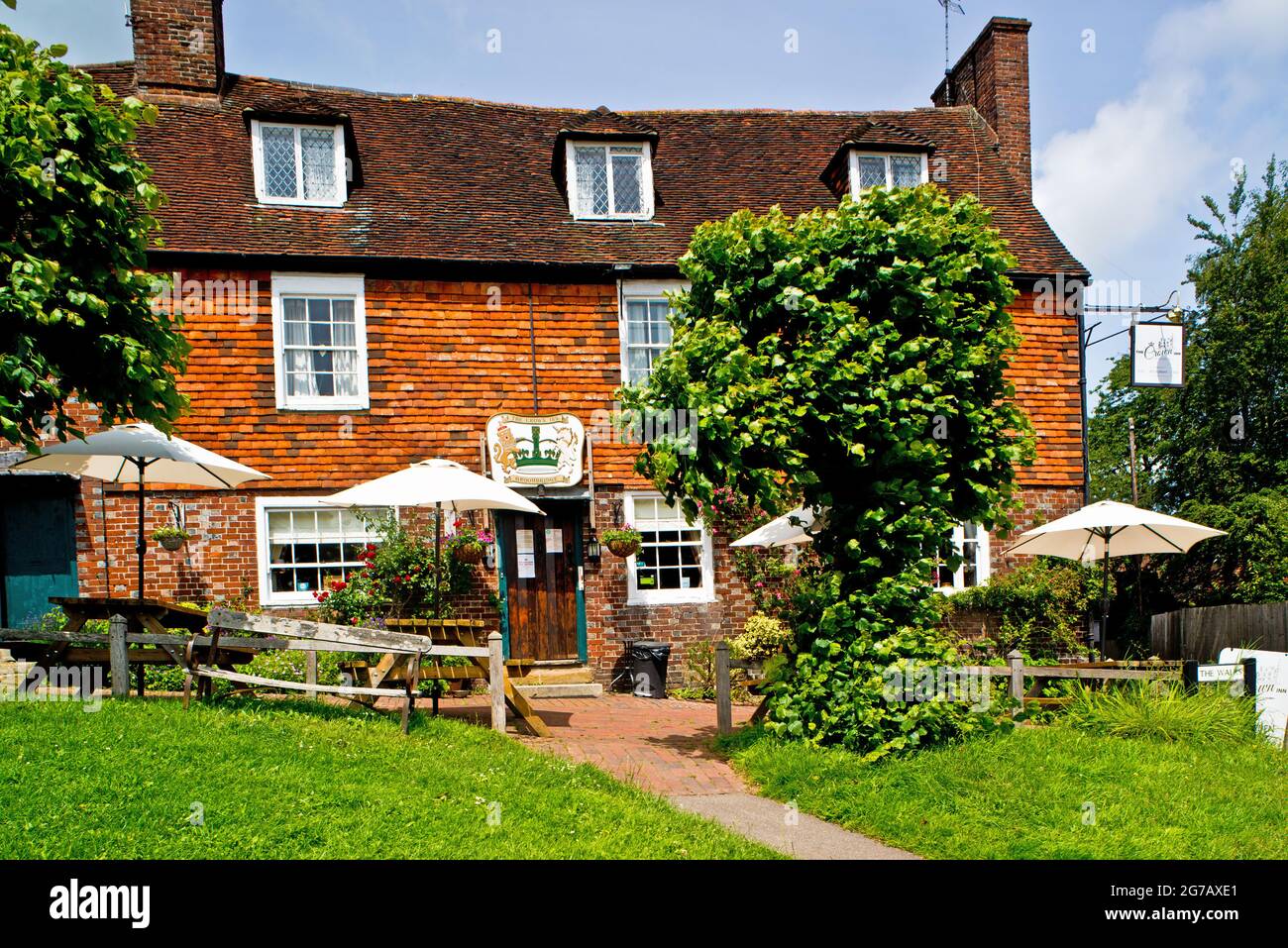 The Crown Inn, Groombridge, Kent, England Stock Photo - Alamy