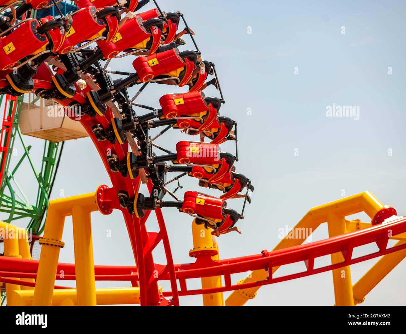 Roller coaster amusement park hi-res stock photography and images - Alamy