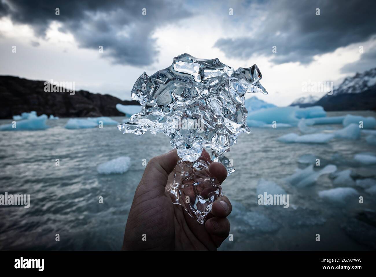 Lago lake grey gray hi-res stock photography and images - Alamy