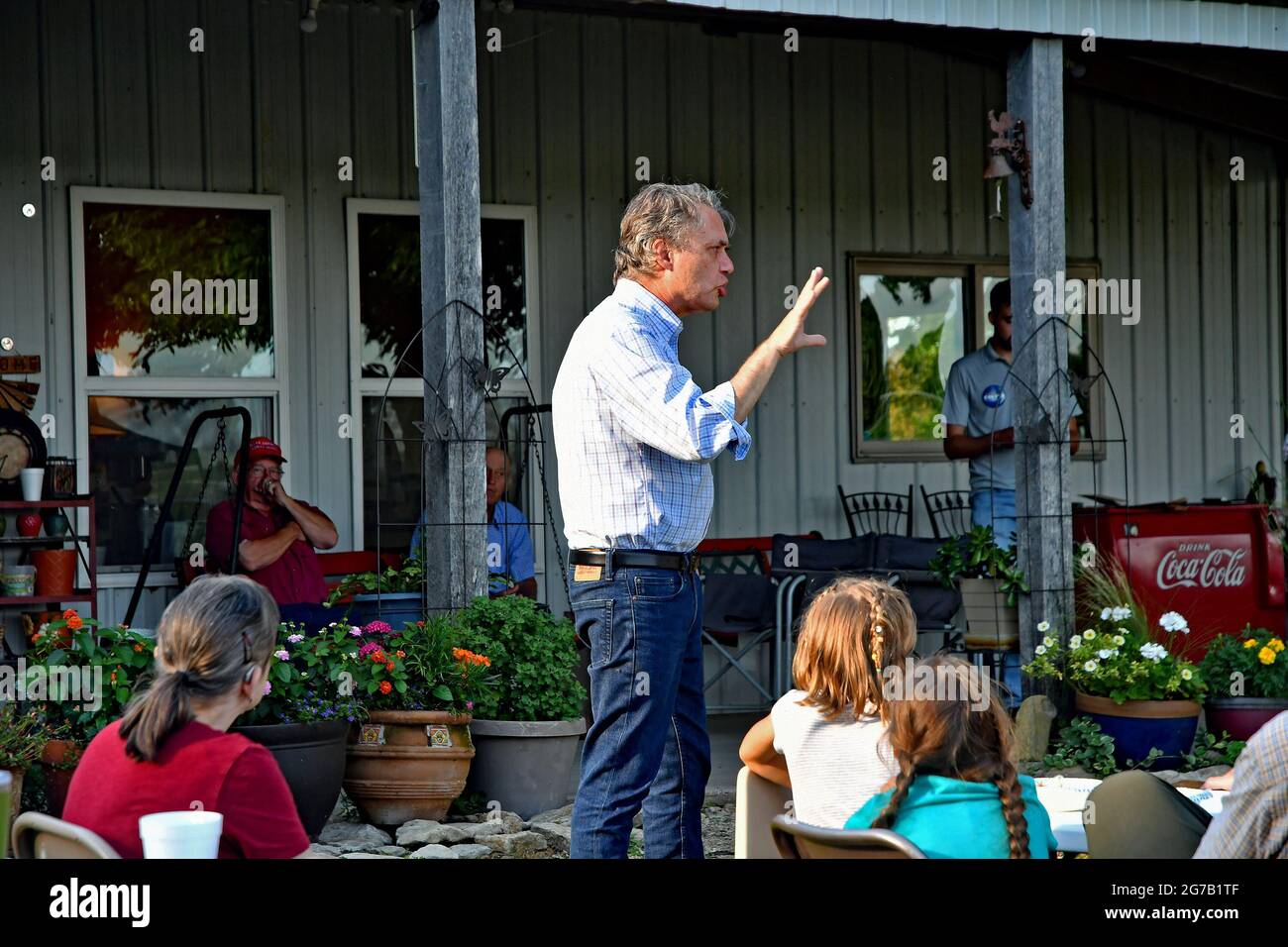 Former Kansas Governor Dr. Jeff Colyer addresses the Lyon County ...