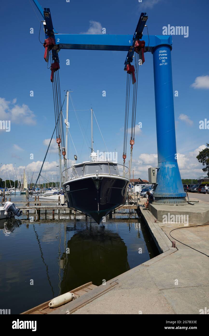Boat lifting gear Stock Photo - Alamy