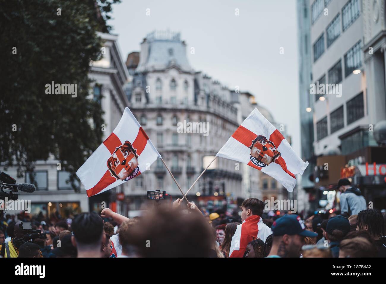 England flags euro 2021 final wembley hi-res stock photography and ...