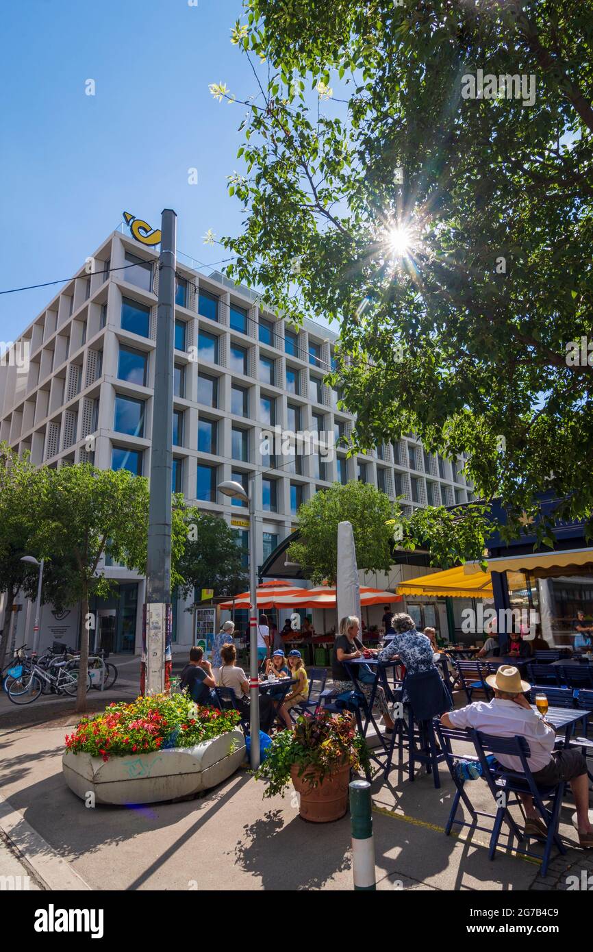 Osterreichische post corporate headquarters in 03 landstrasse hi-res ...