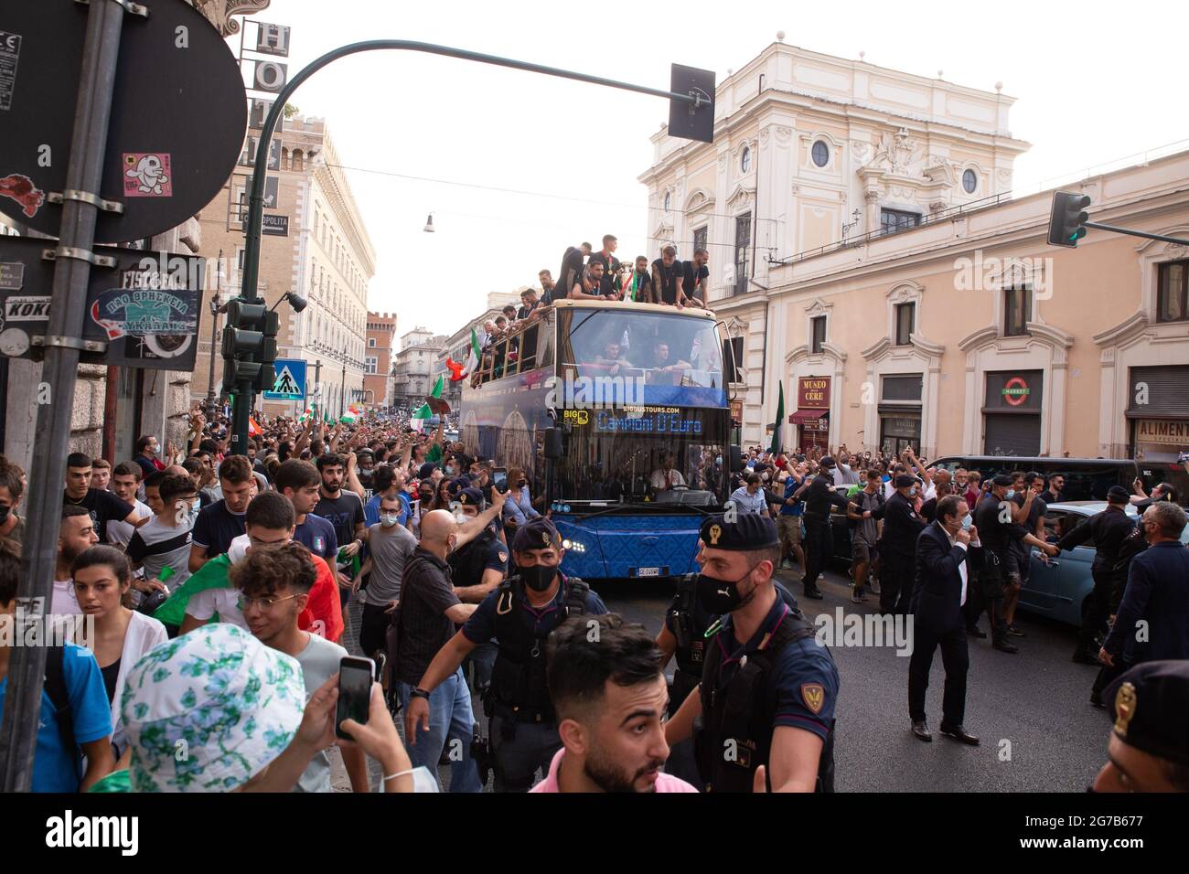Players of Italian National Football Team celebrate victory of European ...