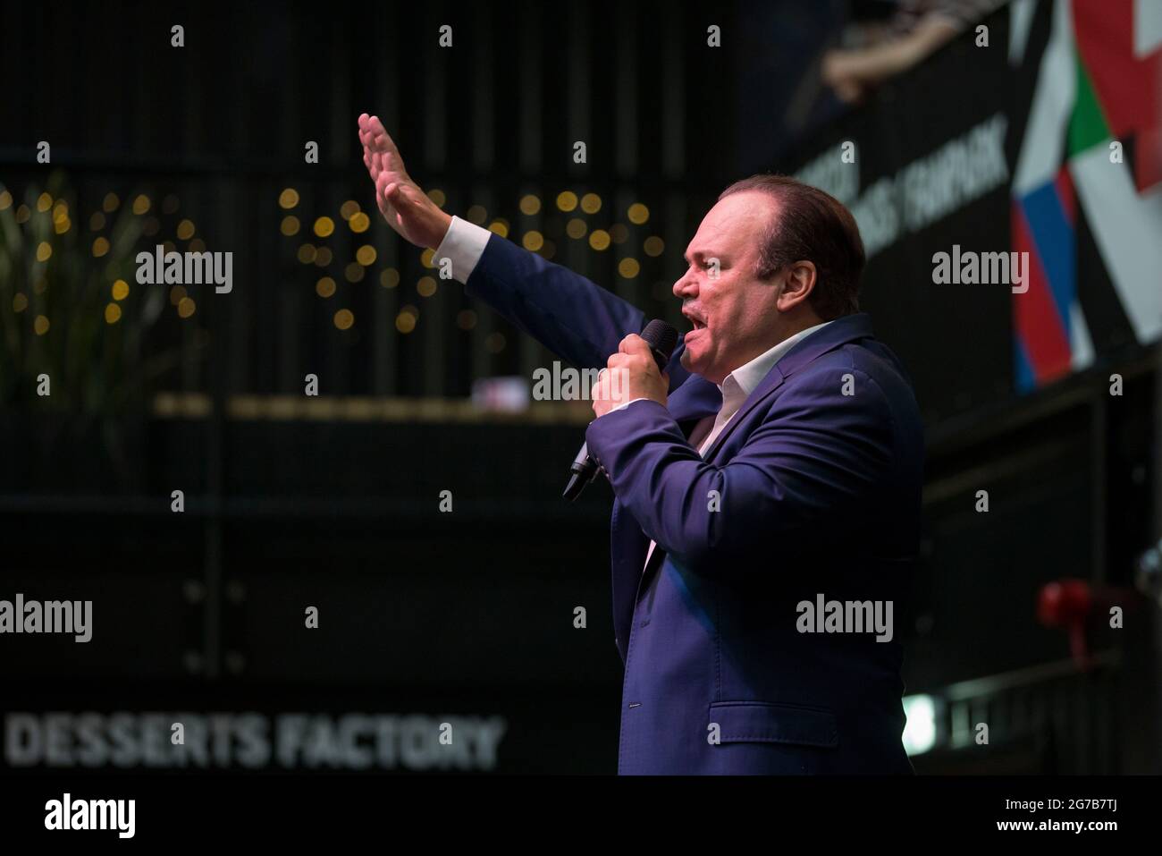 Shaun Williamson Best Known As Barry From Eastenders Sings Sweet