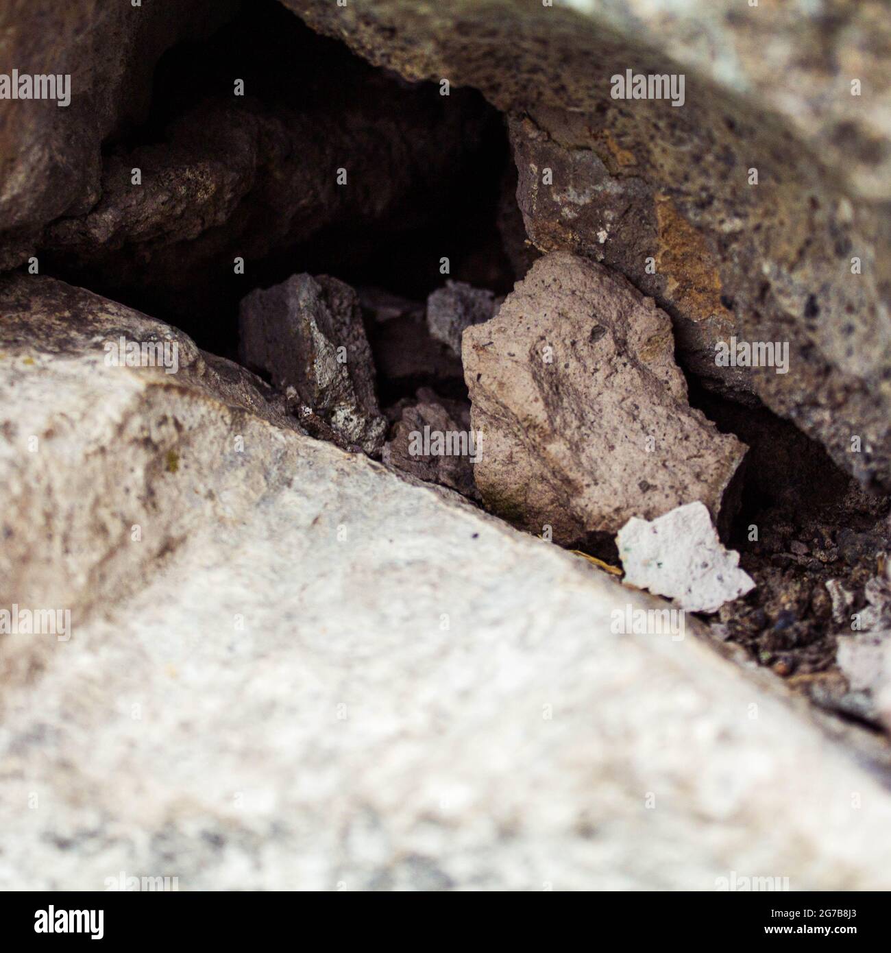 Rockcrevice hi-res stock photography and images - Alamy