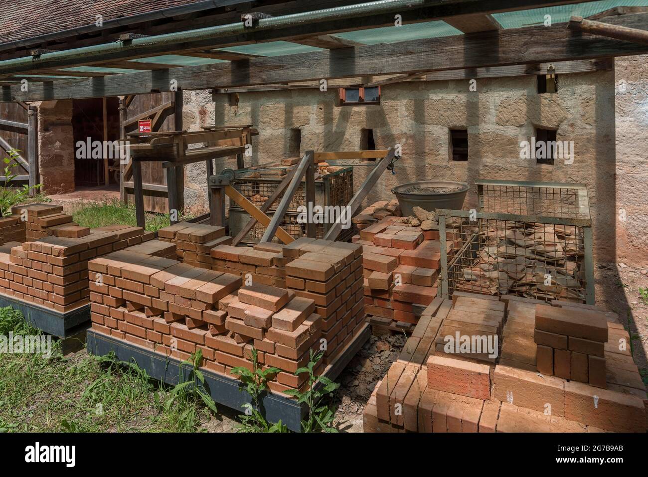 Kiln fired bricks hi-res stock photography and images - Alamy