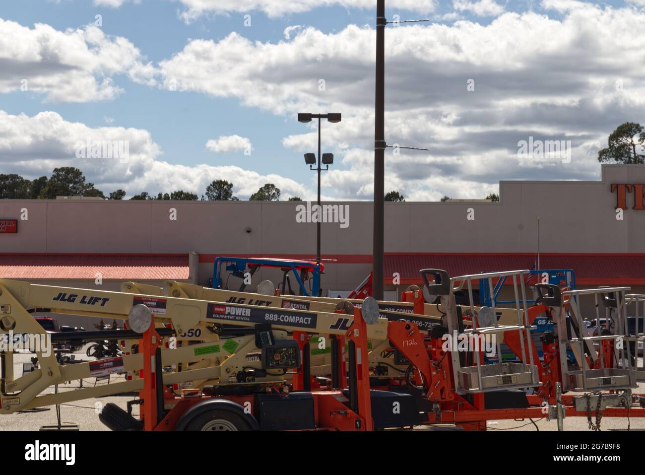 Columbia County, Ga USA - 04 25 21: Home Depot retail store building ...