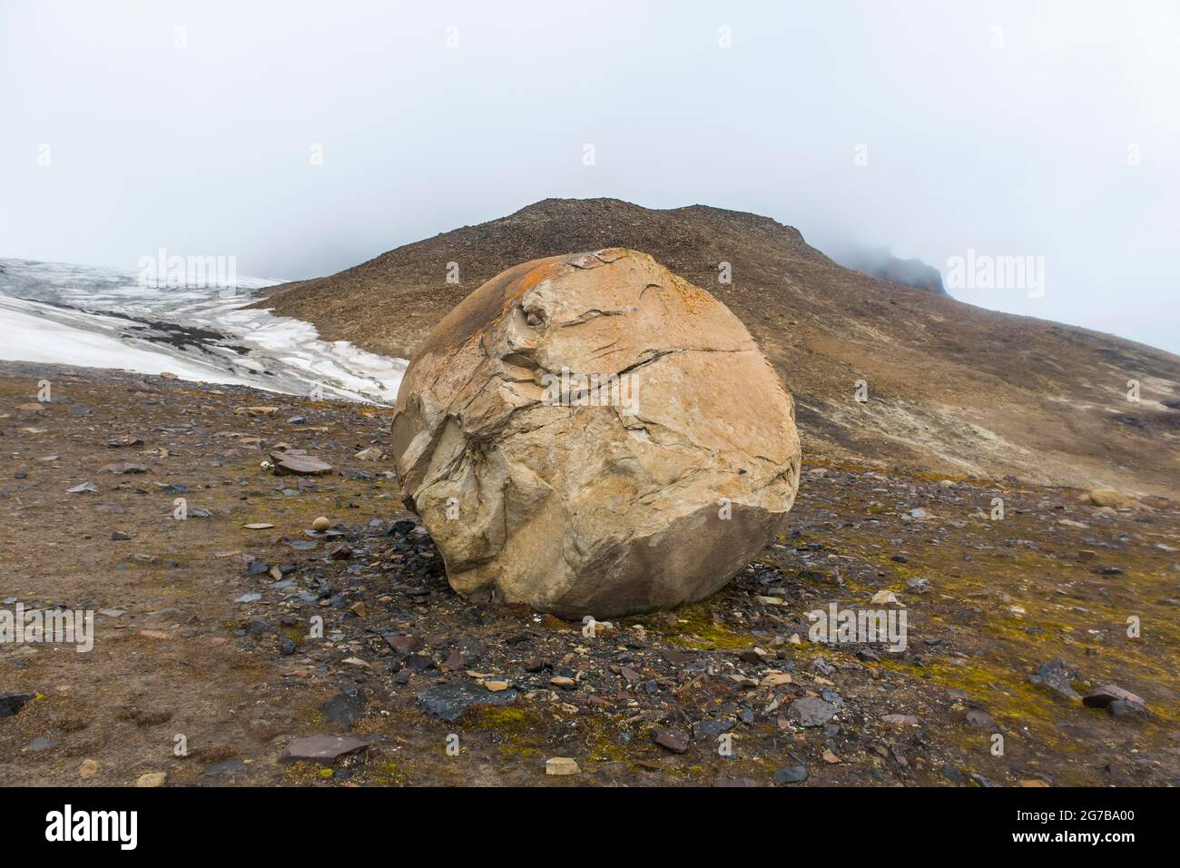 Giant sphere hi-res stock photography and images - Alamy