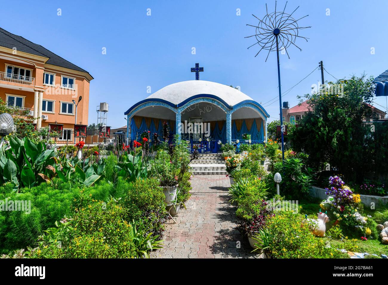 Holy Cross Cathedral, Benin city, Nigeria Stock Photo - Alamy