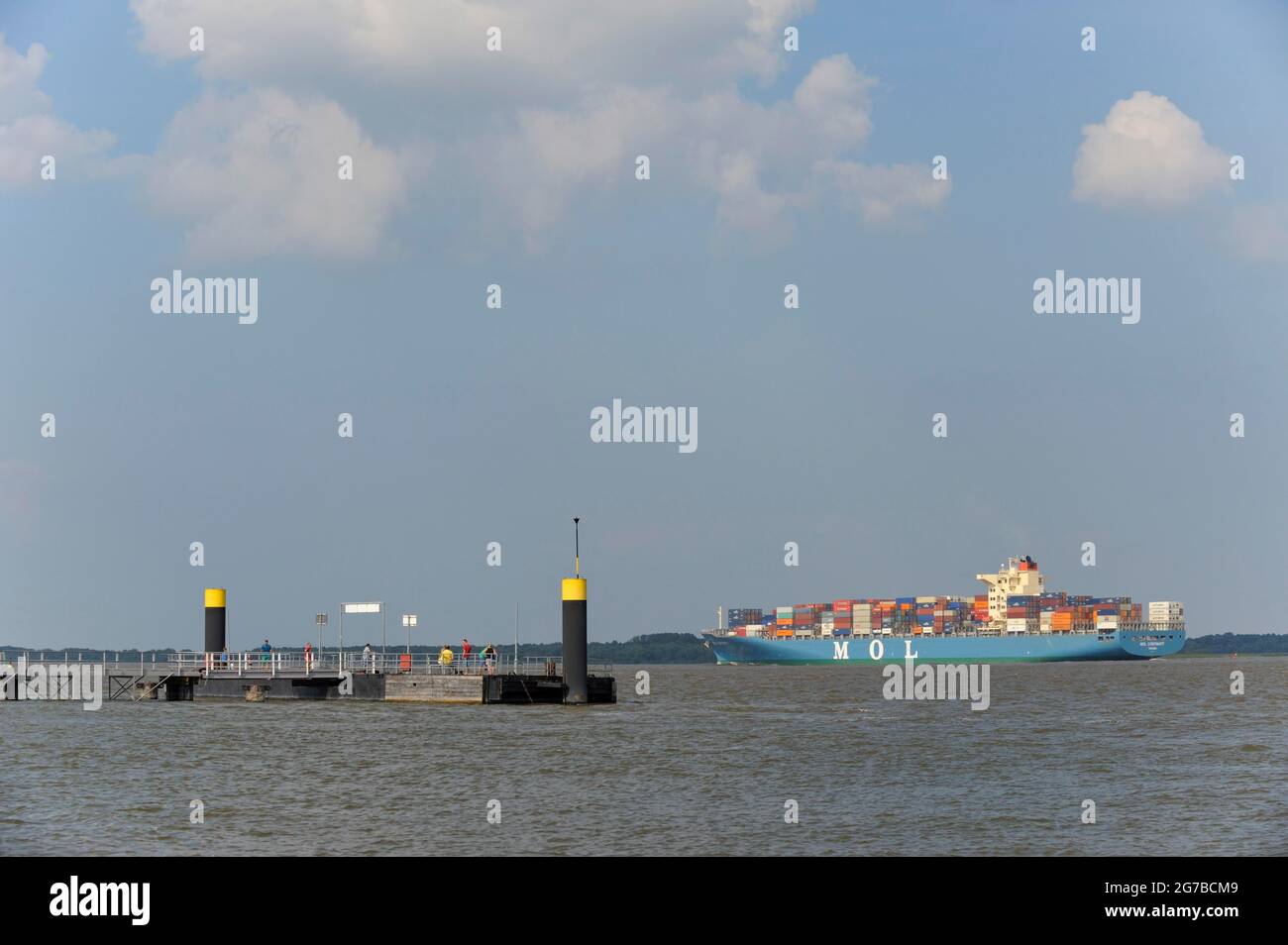 Elbe island Krautsand, peninsula on the banks of the Elbe between ...