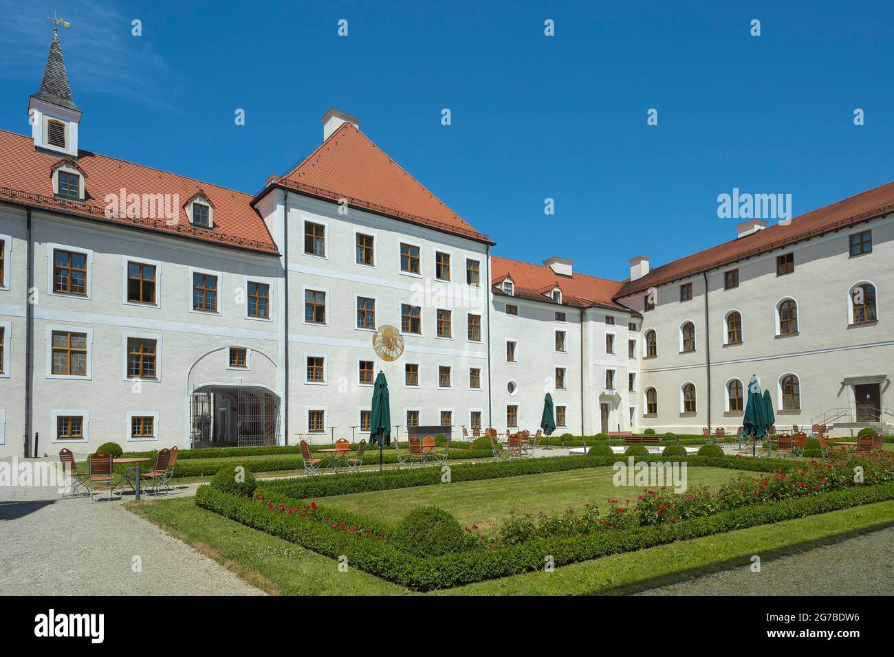 German monastery courtyard hi-res stock photography and images - Alamy