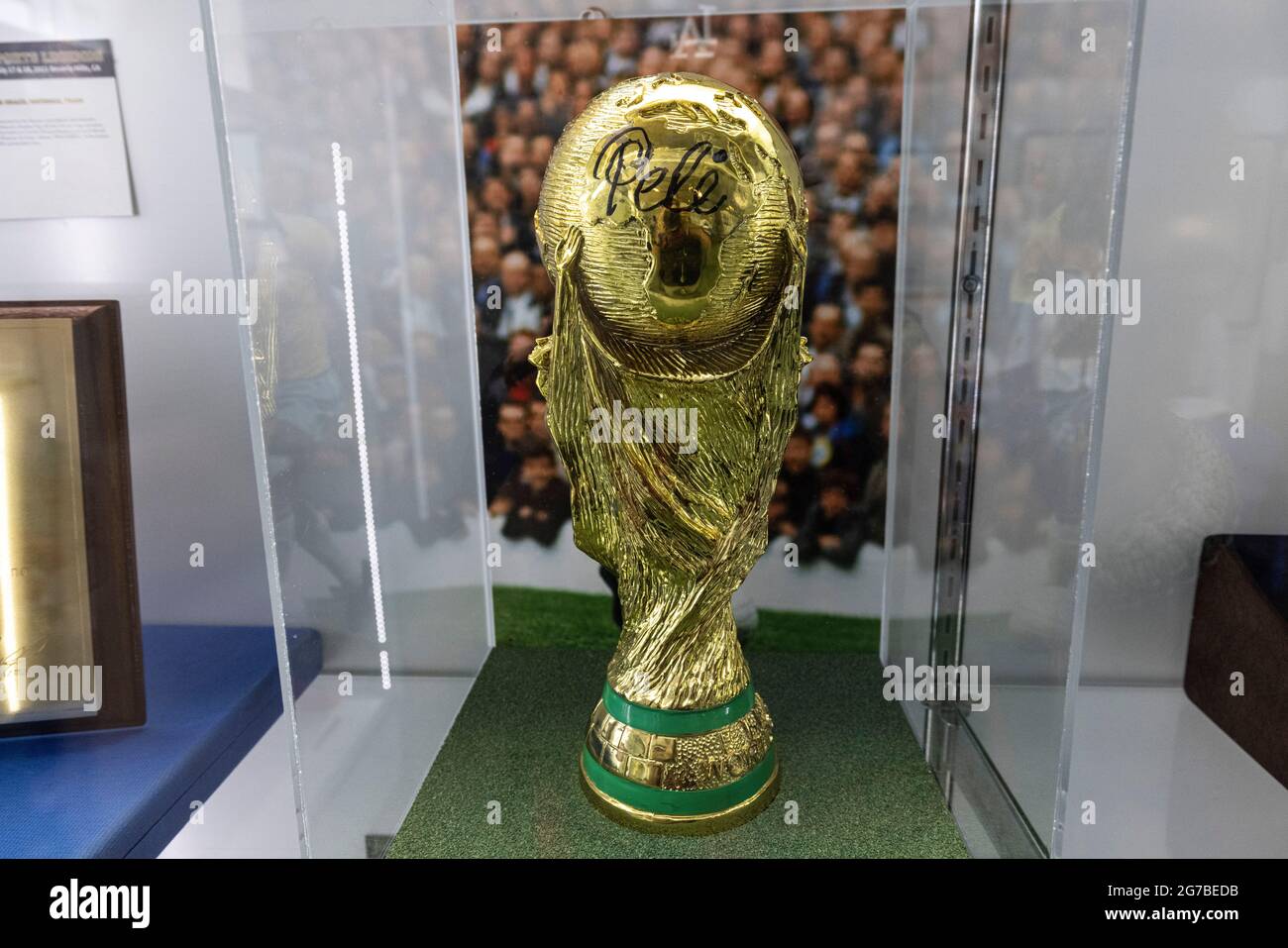 Beverly Hills, USA. 12th July, 2021. Sports Legends Auction held at ...