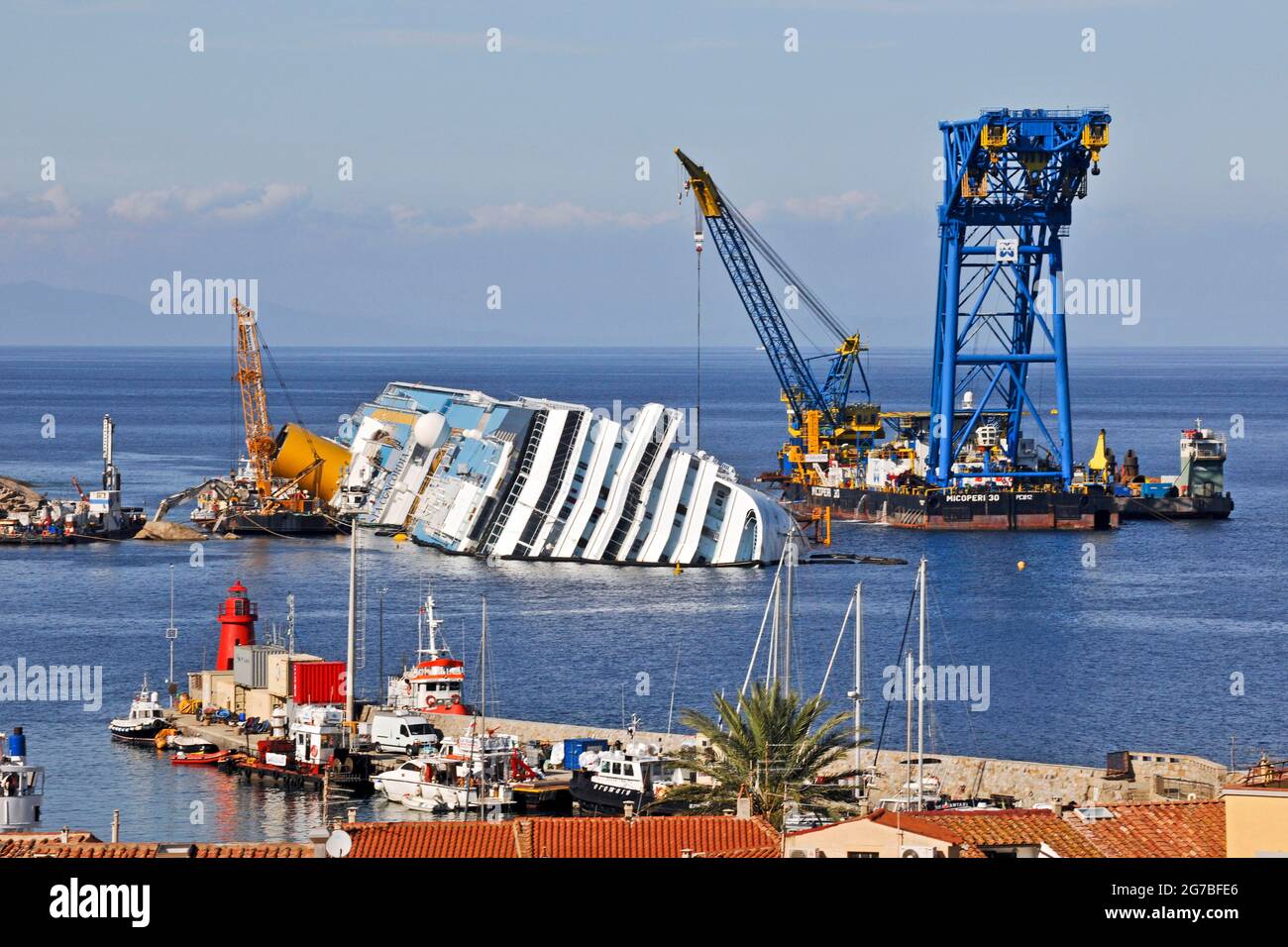 Salvage work on wrecked cruise ship, wrecked, Costa Concordia, off port ...