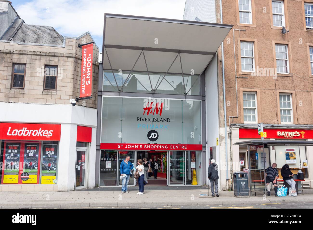 Perth scotland city centre hi-res stock photography and images - Alamy