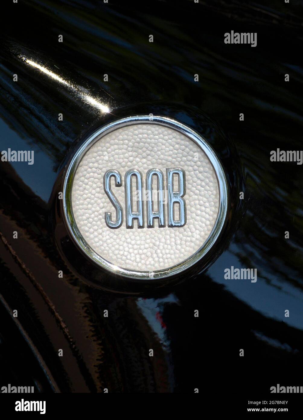 Saab logo hi-res stock photography and images - Alamy