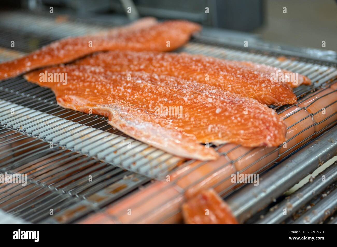 Part conveyor hi-res stock photography and images - Alamy