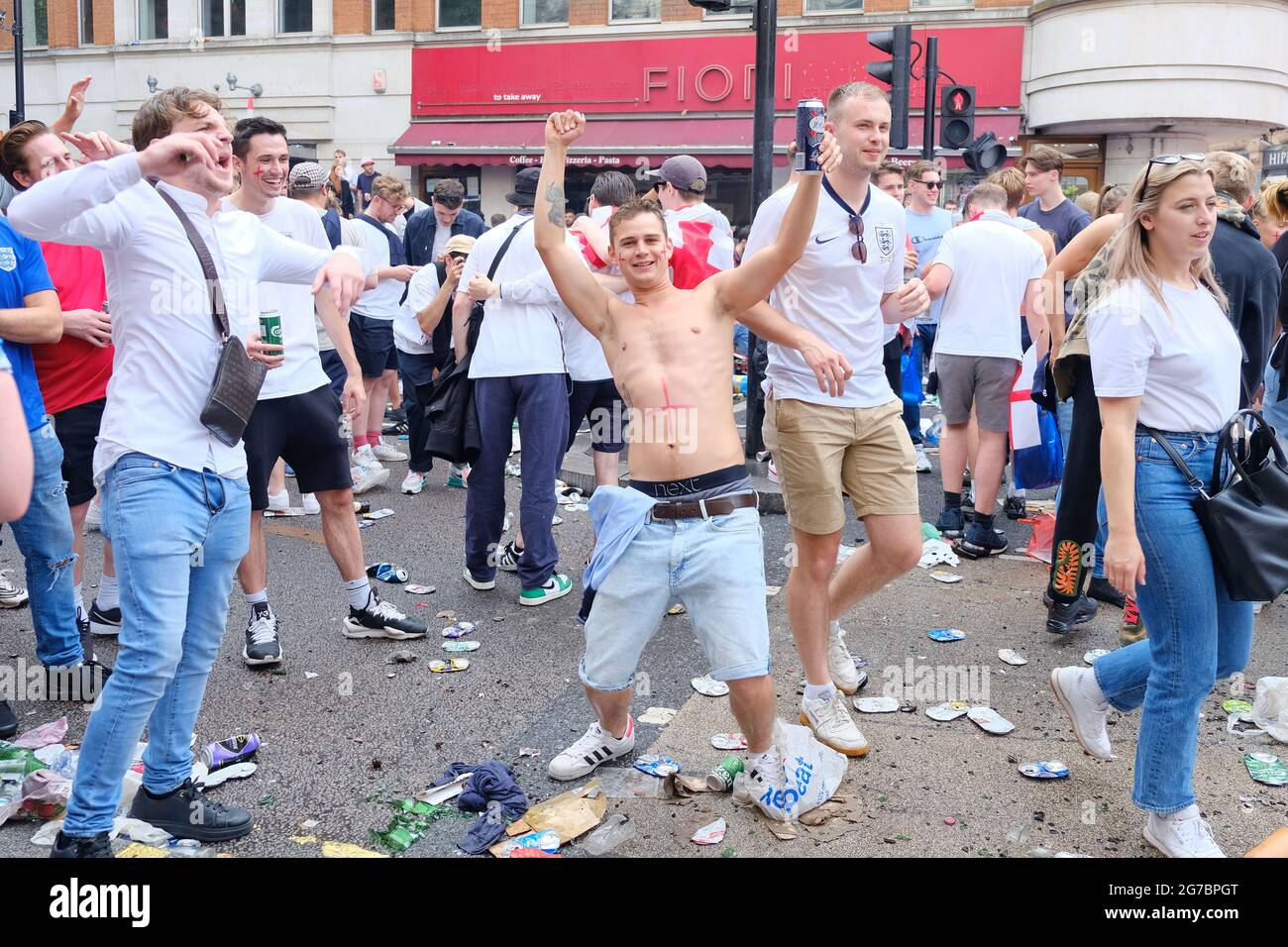 Drunk football fan hi-res stock photography and images - Alamy