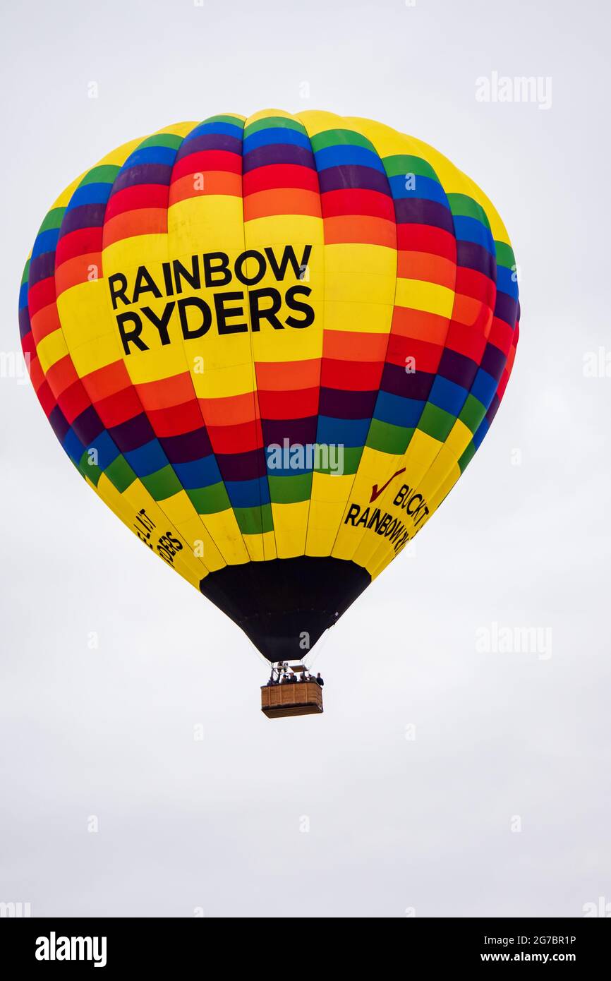 Rainbow Ryders Hot Air Balloon at the Albuquerque International Balloon ...