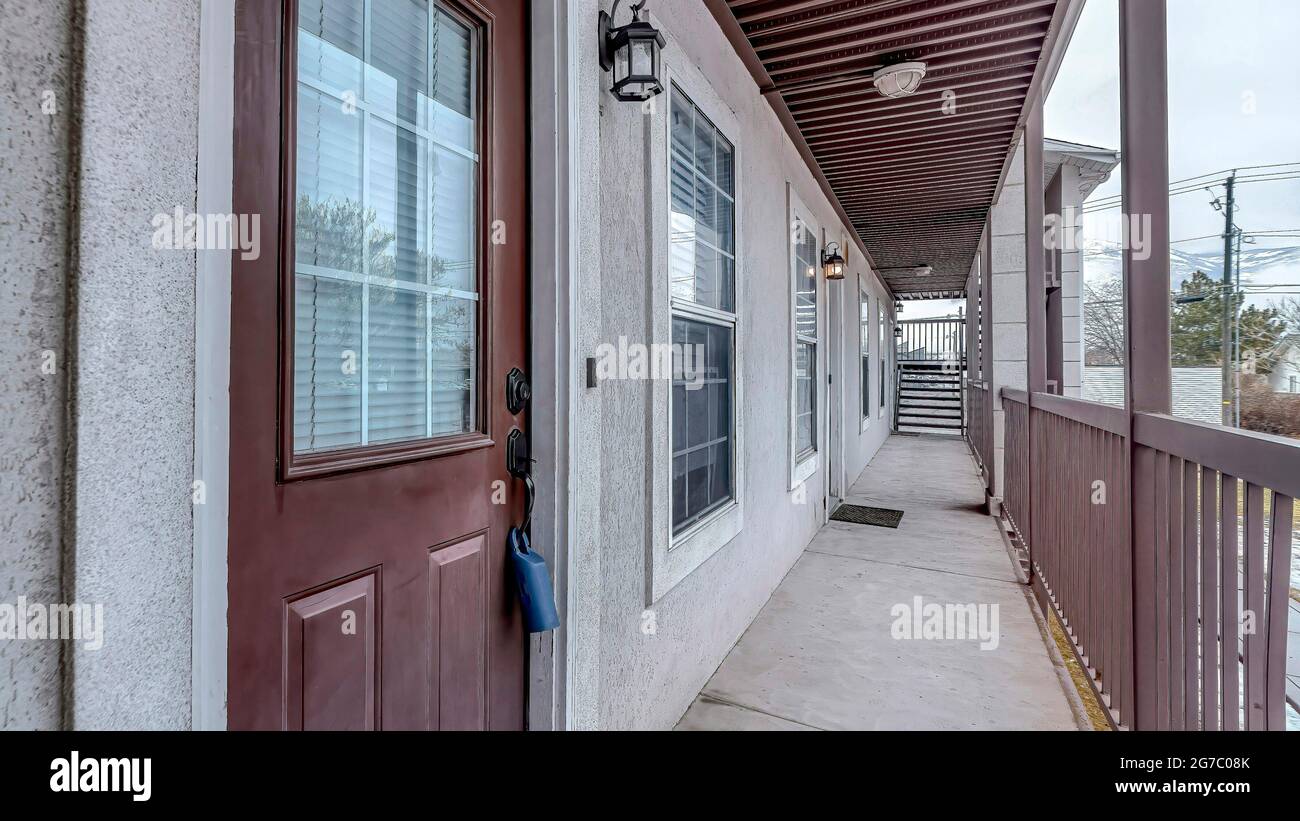 Single loaded corridor hi-res stock photography and images - Alamy